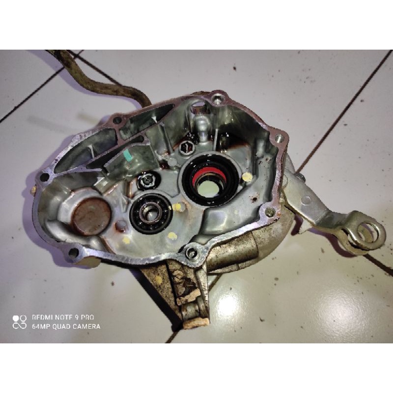 Jual crankcase rasio,blok krengkes kalter gearbox gardan beat new led ...