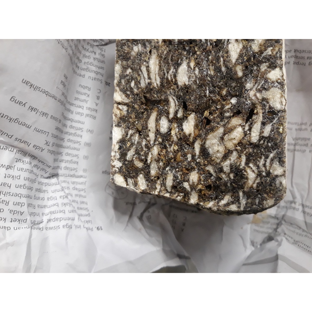 Jual menyan bali hitam 1kg / kemenyan wangi haru bali 1kg | Shopee ...