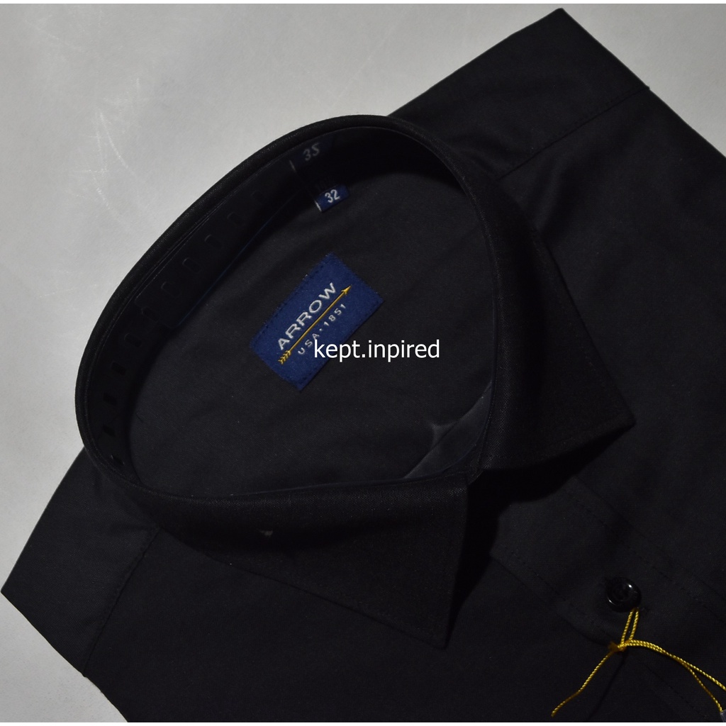 Jual ARROW Kemeja Pria Formal Lengan Panjang Hitam Pebble Reguler BSS 200 ORI | Shopee Indonesia