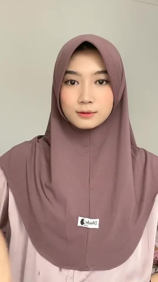 Jual Dhinda Hijab - Daily Hijab Pet Instan Jersey Ity Size M | Shopee Indonesia
