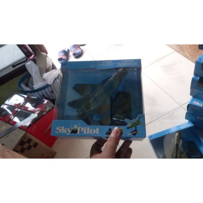 Jual diecast miniatur pesawat tempur mig 29 diecast miniatur pesawat skypilot | Shopee Indonesia
