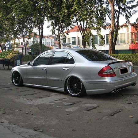 Jual bodykit w211 AMG . BODY KIT BODIKIT GRADE-A | Shopee Indonesia