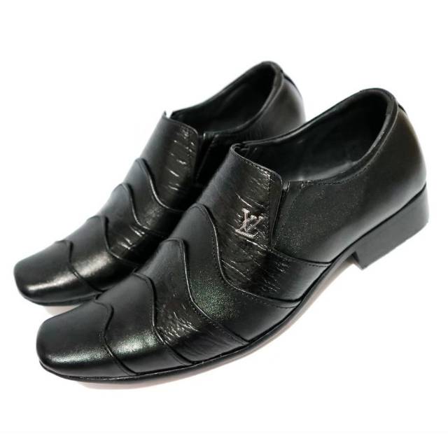 Jual SEPATU FORMAL PRIA KULIT ASLI LV 201 TERLARIS | Shopee Indonesia