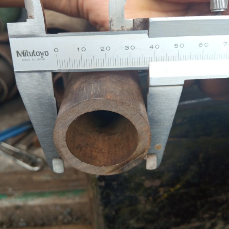 Jual Pipa Besi Hitam 1 1/4 inch diameter 38/29,5 MM Yg Tebal 5 Mili ...