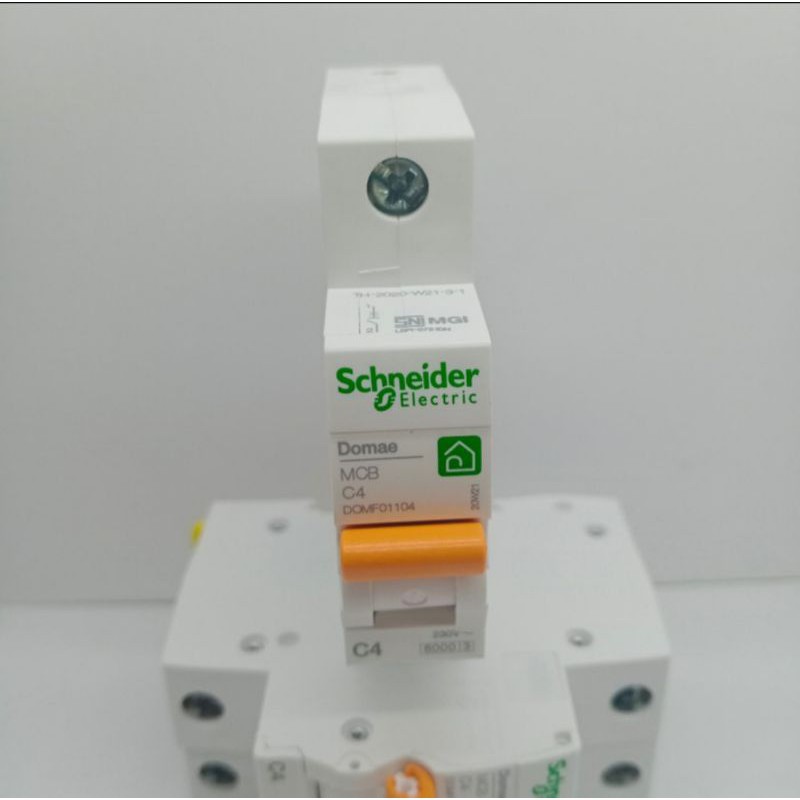 Jual MCB Schneider domae c4 merlin gerin 4A model terbaru | Shopee ...