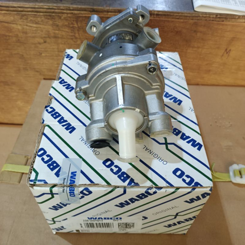 Jual BRAKE VALVE PEDAL REM HINO 500 LOHAN FM260TI WABCO JEPANG 47160 ...