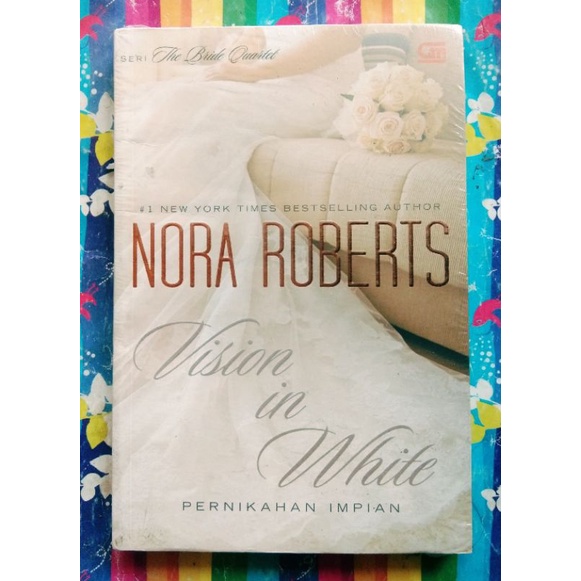 Jual Buku Bacaan Novel Roman Romance Vision in White by Nora Roberts | Shopee Indonesia