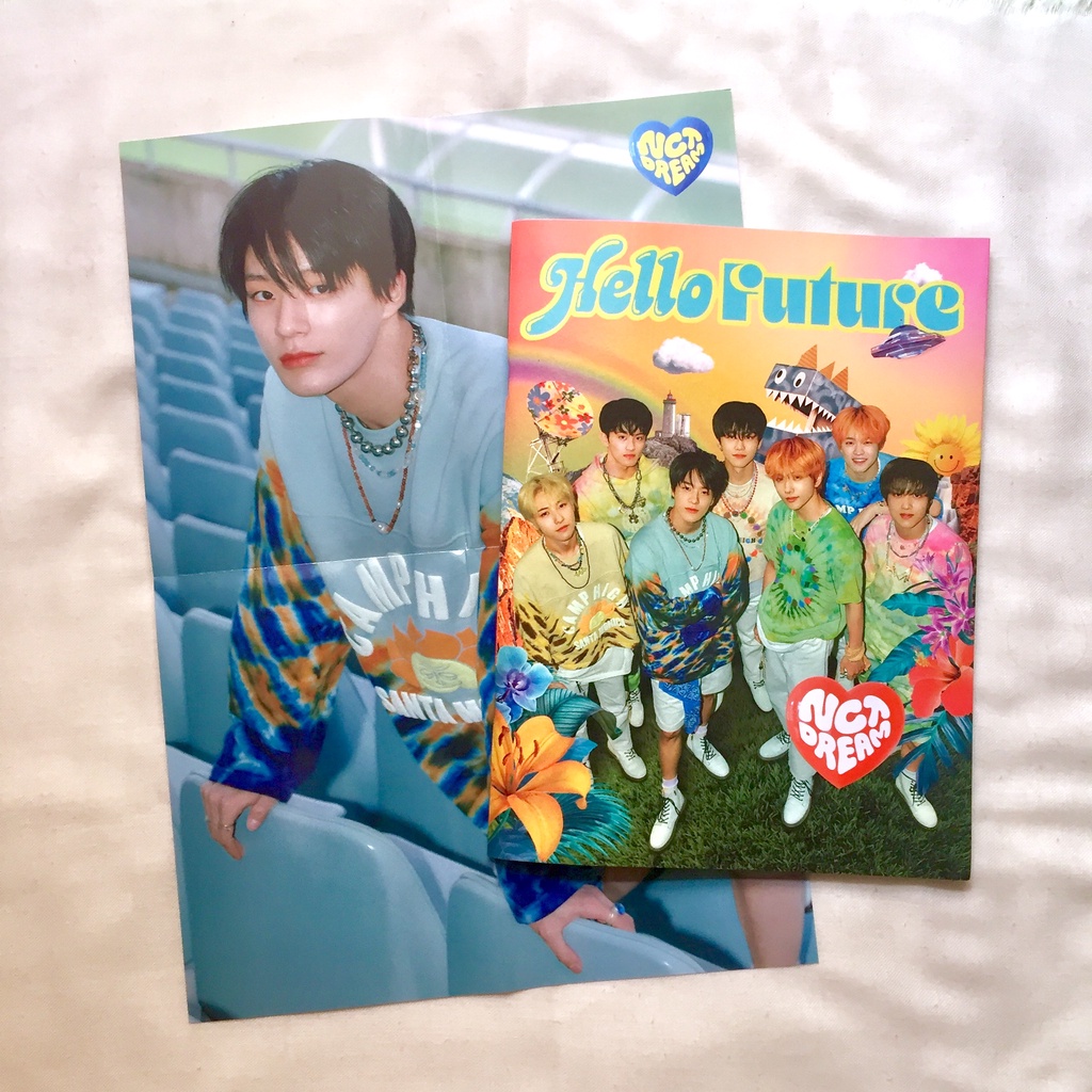 Jual album only hello future (hello ver) + folded poster jeno BACA ...