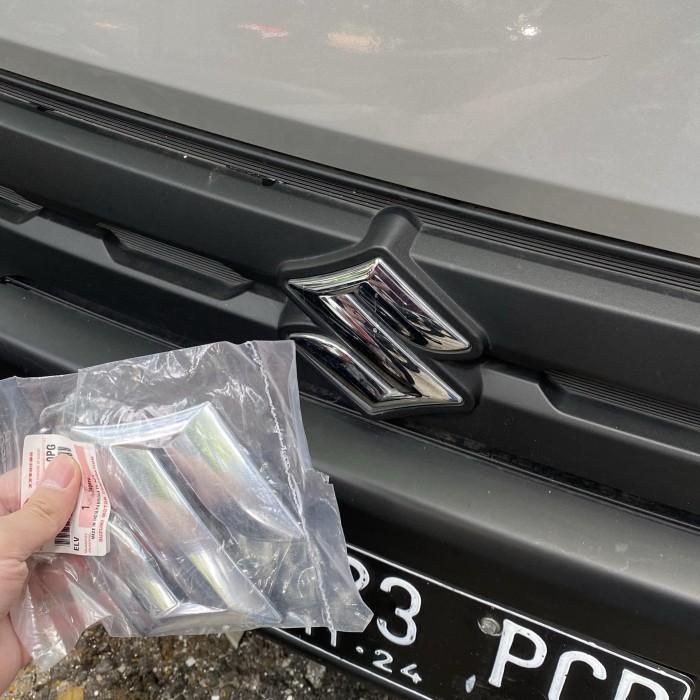 Jual Emblem S Depan Suzuki New Carry 2019 - 2021 Original Suzuki SGP ...