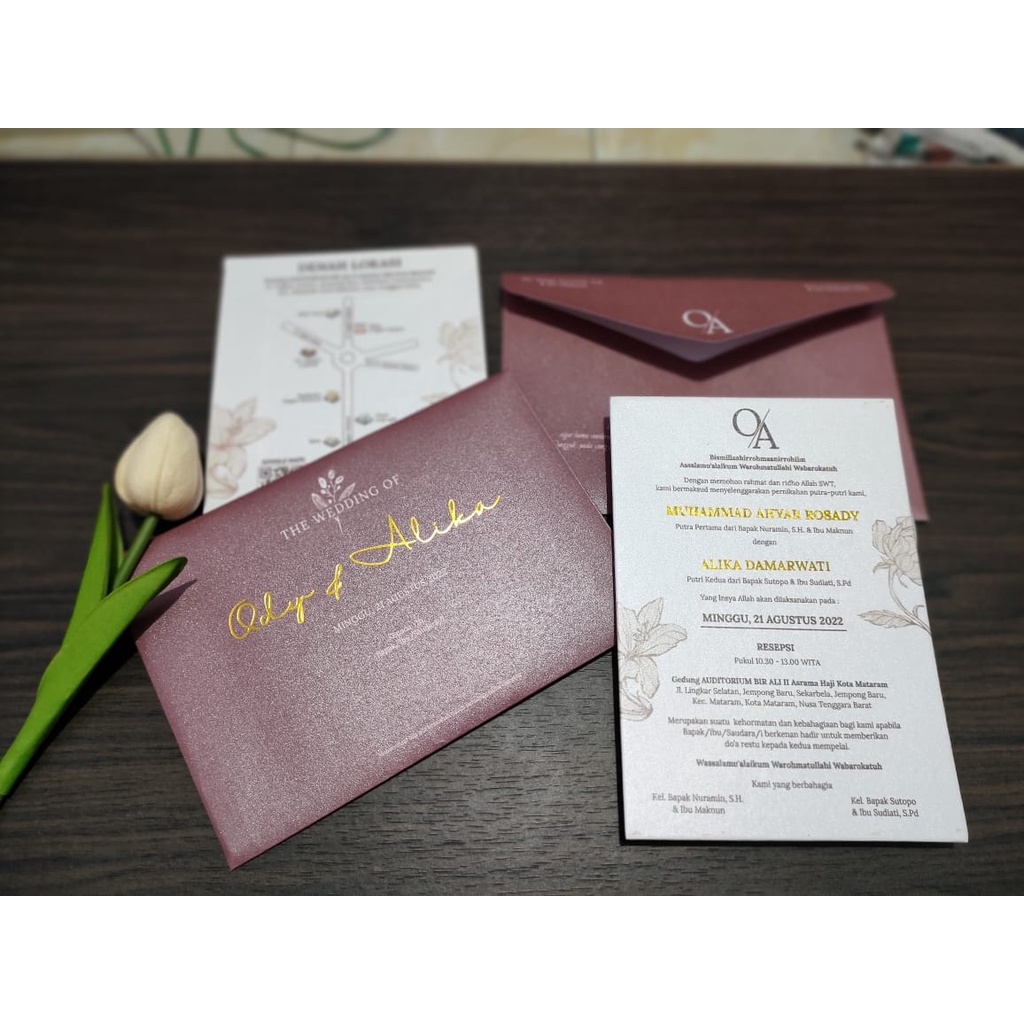 Jual Undangan Amplop Hard Cover Maroon | Shopee Indonesia