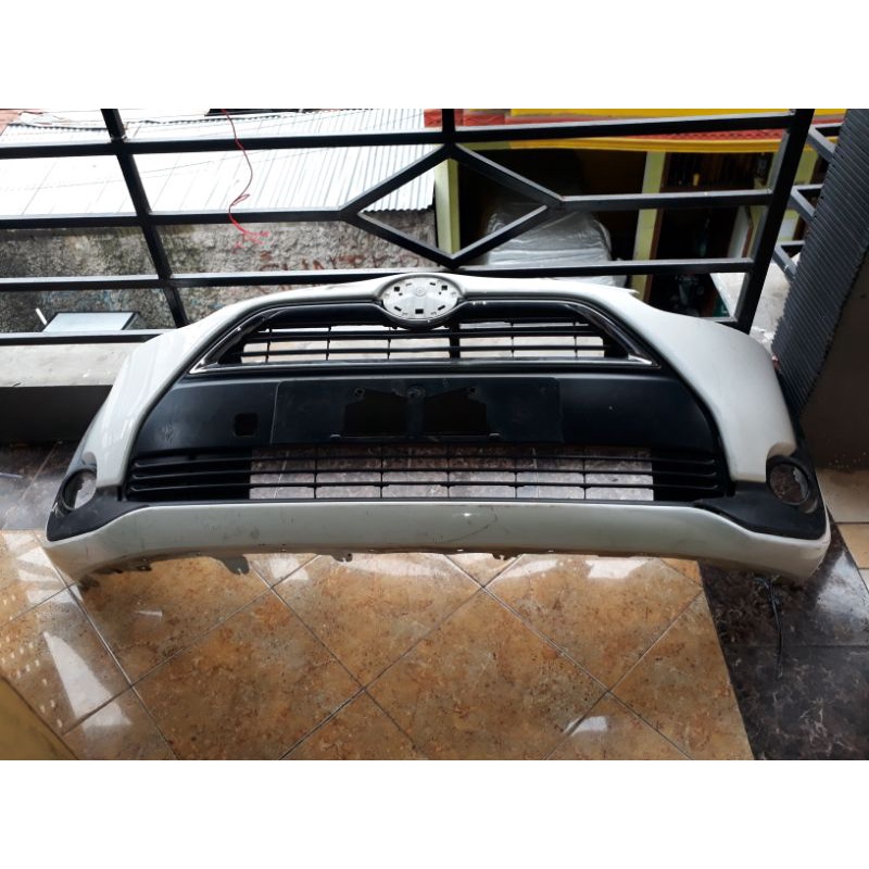Jual Bumper depan Toyota Sienta | Shopee Indonesia