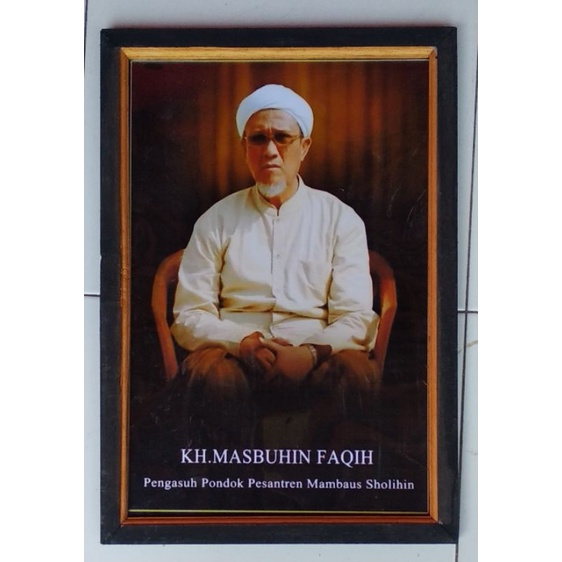Jual hiasan dinding poster romo kyai masbuhin faqih gresik plus bingkai ukuran 53×35 | Shopee ...