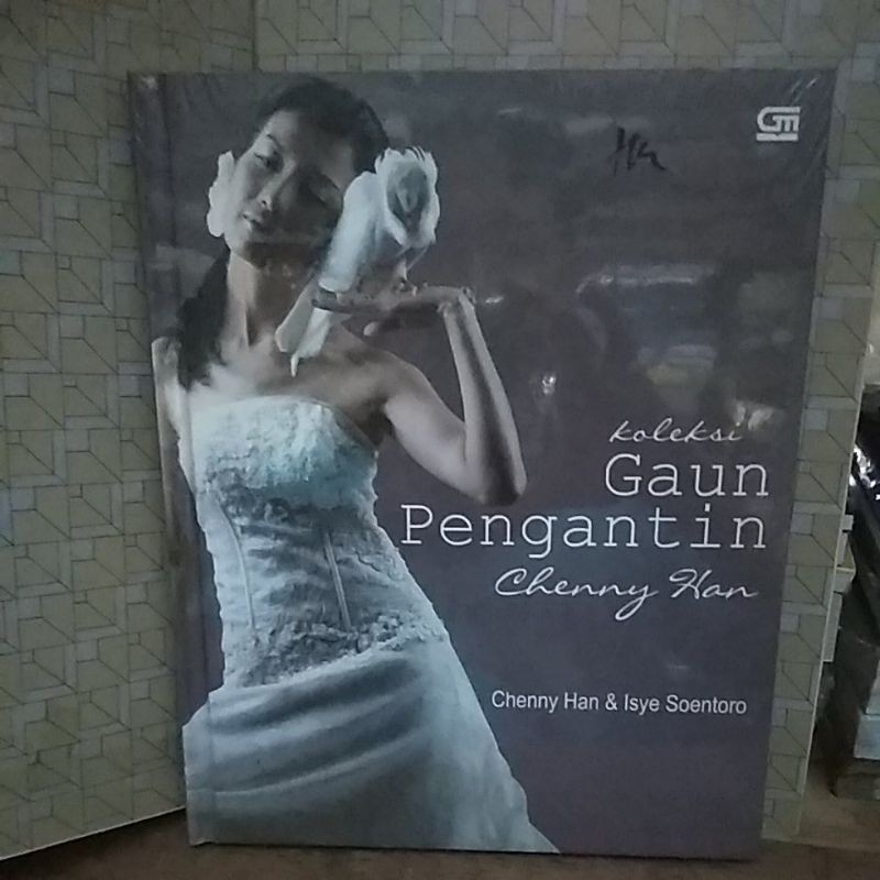 Jual Koleksi Gaun Pengantin Chenny Han | Shopee Indonesia