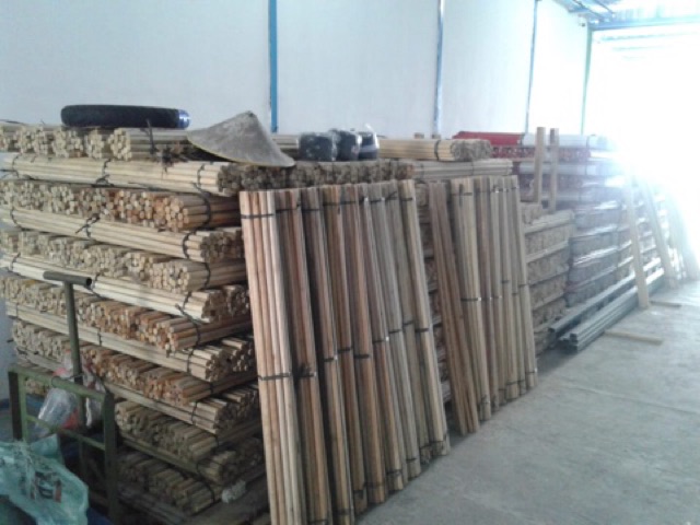 Jual Tongkat pramuka / Toya pramuka bahan kayu randu polos dan merah ...