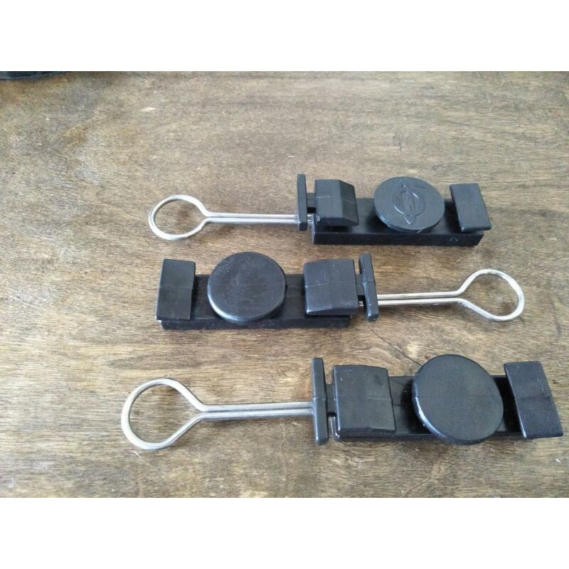 Jual S Clamp Pengait Kabel Fiber Optik | Shopee Indonesia