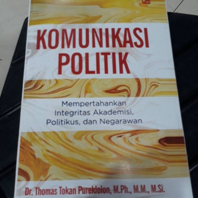 Jual JUAL BUKU KOMUNIKASI POLITIK THOMAS TOKAN PUREKLOLON | Shopee Indonesia