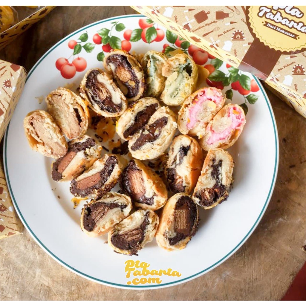 Jual Pia Tabaria Mini Oleh Oleh Khas Makassar (1 Box isi 8) / Pia ...