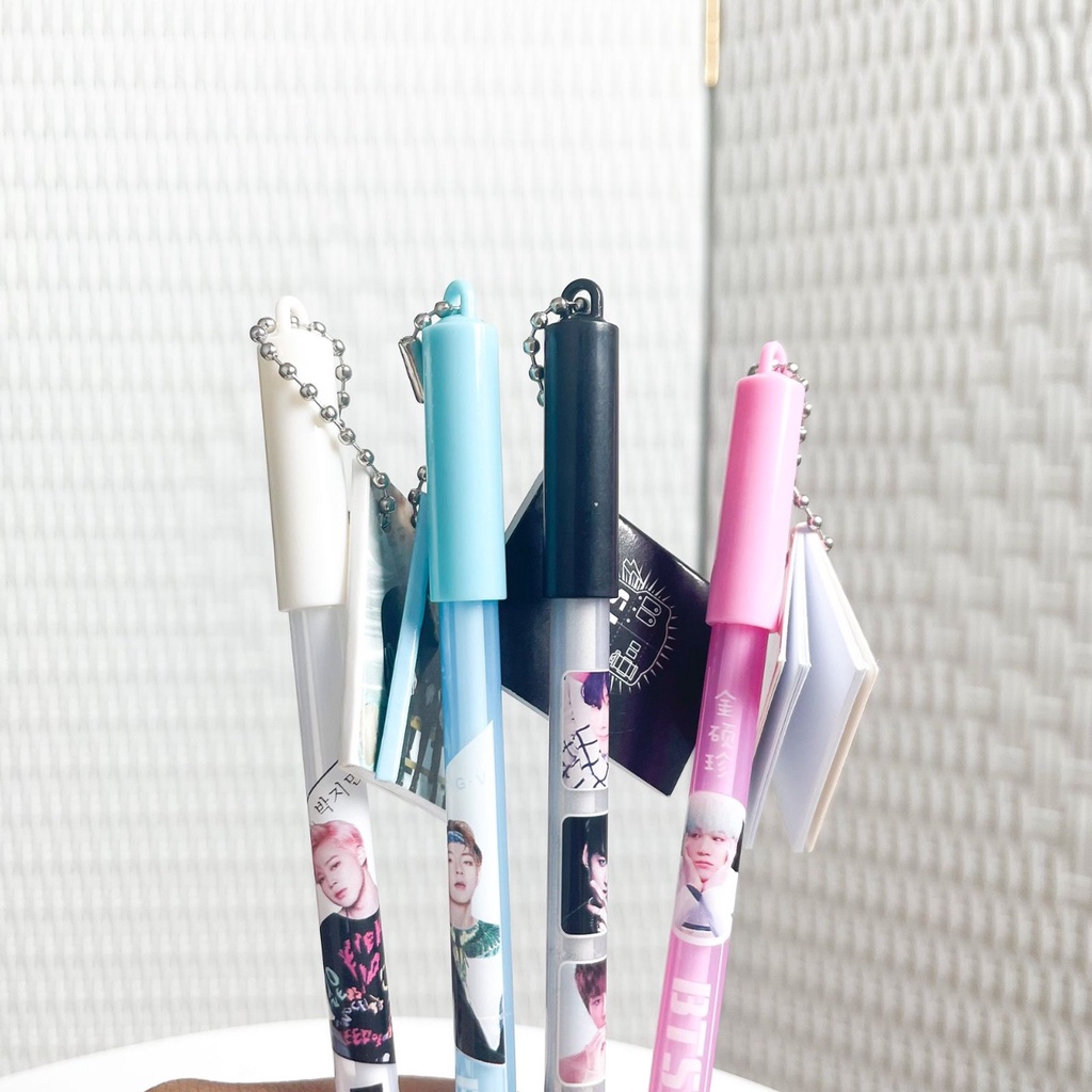 Jual PULPEN BTS GANTUNGAN BUKU GAMBAR WAJAH PERSONIL BTS LUCU UNIK ...