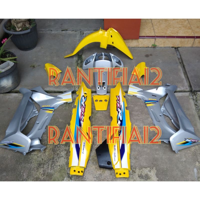 Jual cover bodi full set halus Fizr fiz R bodi fullset bodi motor ...