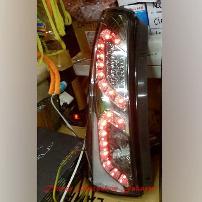 Jual Stoplamp Toyota Avanza 2004 - 2011 LED Crystal Black All Smoke ...