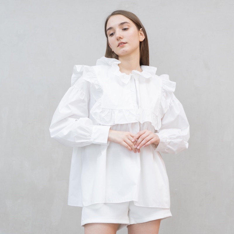 Jual White Ruffle Top (All Size) | Shopee Indonesia