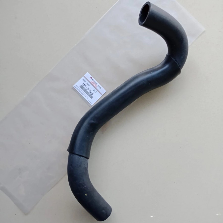 Jual Selang Radiator Bawah Mitsubishi Pajero Sport & Triton (ASLI ...