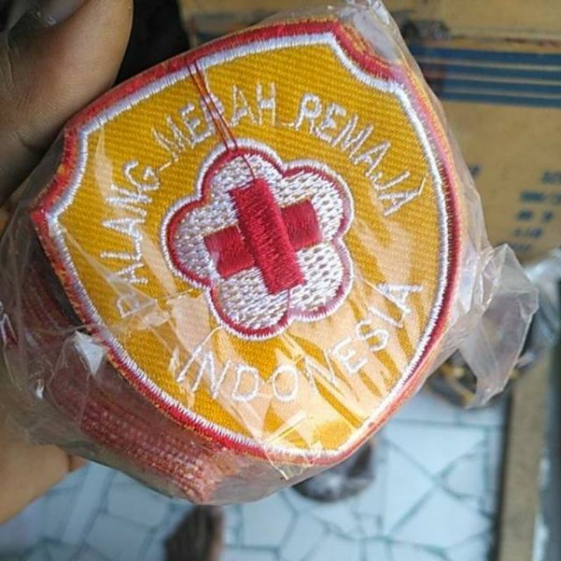 Jual PMR bordir satuan badge palang merah Remaja perisai | Shopee Indonesia