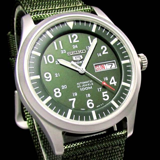 Jual SEIKO 5 Sports Automatic SNZG09K1 Military Green ORIGINAL | Shopee ...