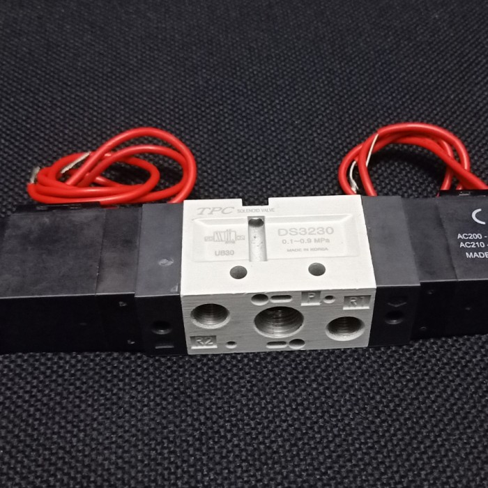 Jual Solenoid valve TPC type DS3230 5/2 way Doble coil Port: 1/4"inch ...