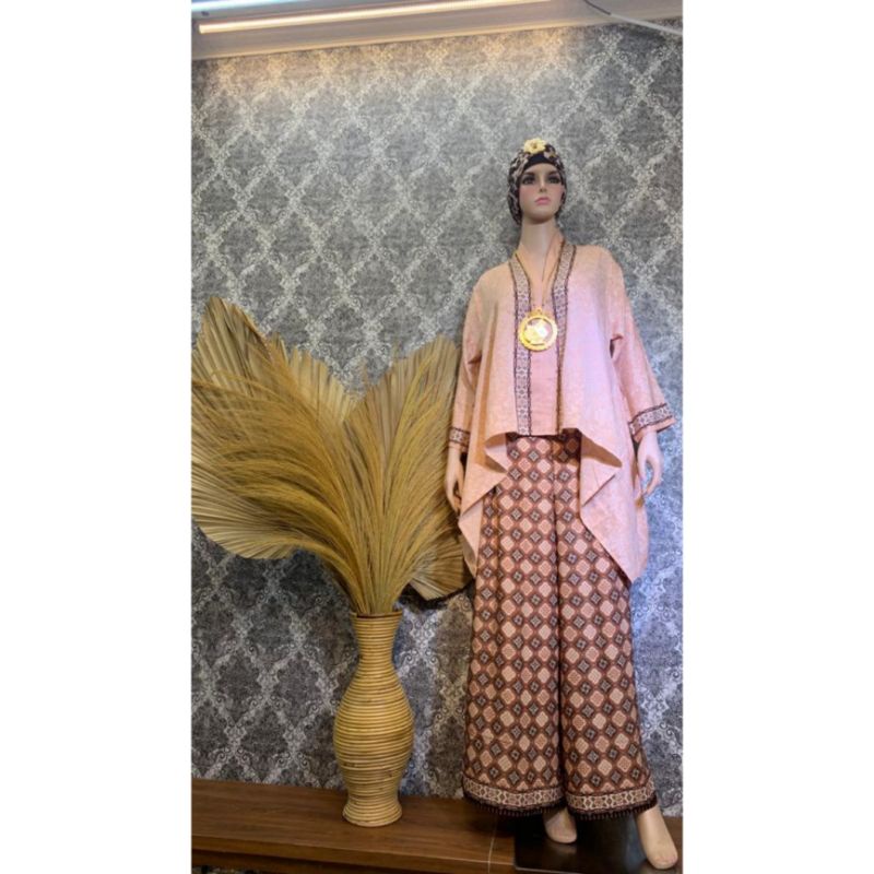 Jual Set Kulot Batik Silk Sutra - Modeluv | Shopee Indonesia