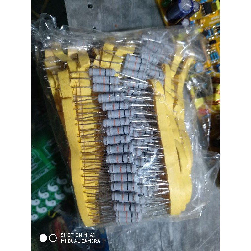 Jual resistor 2W kaki tebal taiwan 10R 4R7 1k5 15K 10K 220K 5k6 6k8 4k7 | Shopee Indonesia