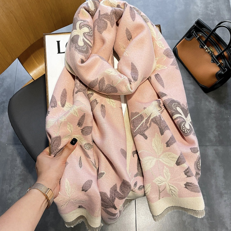 Jual Syal "Nena" 65 x 190 Motif Polos Anggun motif bunga yang mewah ...