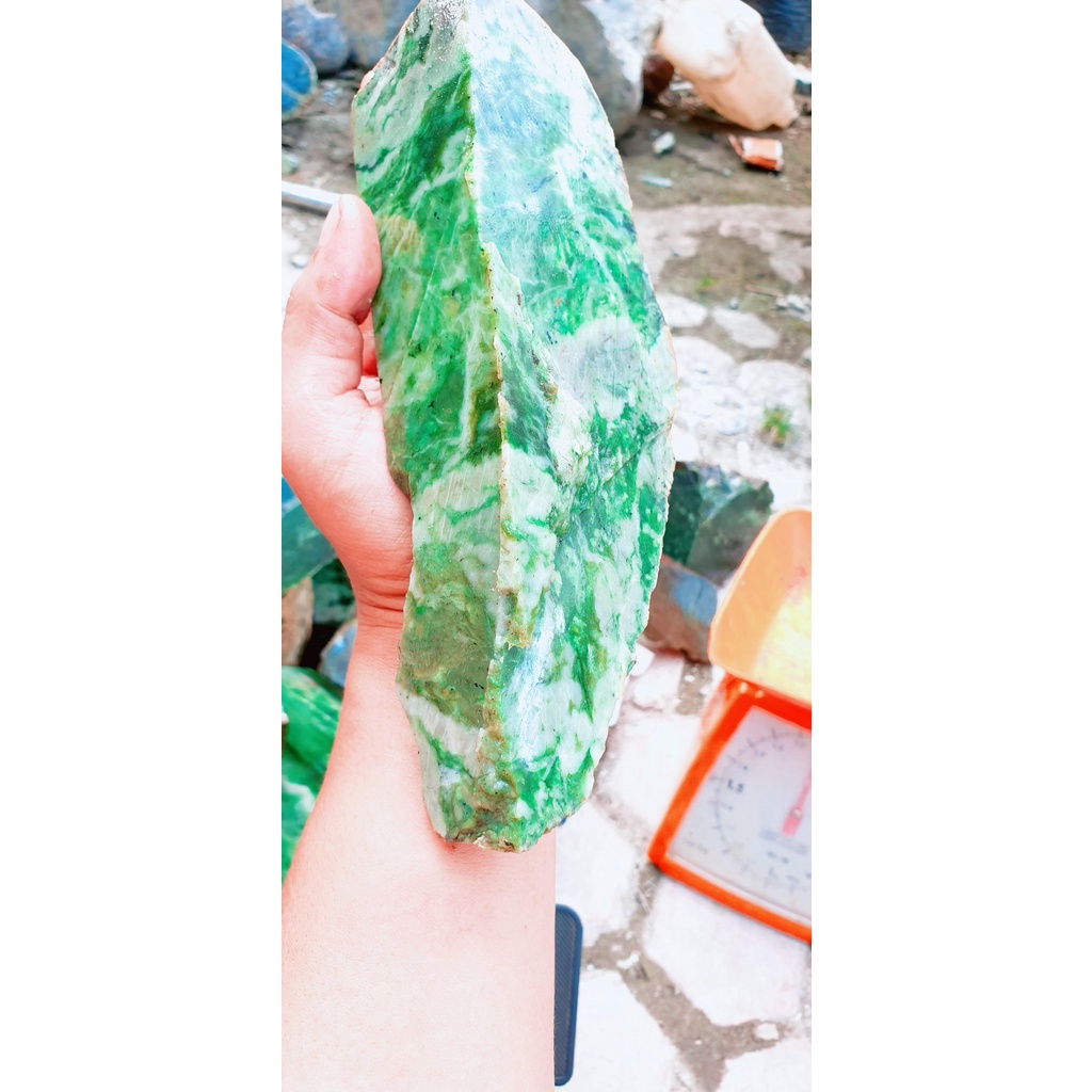 Jual BAHAN POTONGAN GIOK NEPHRITE JADE BUNGA HIJAU PUCUK PISANG KD2634 ...