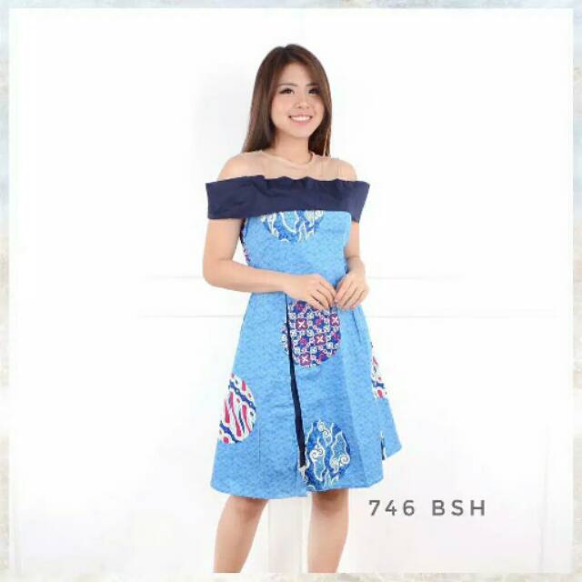 Jual Sabrina barsha tile dress ( fuschia ) | Shopee Indonesia