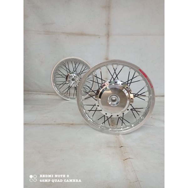 Jual velg beat, Vario 110, Scoopy, Vario 125/150,spacy, Genio UK 140 ...