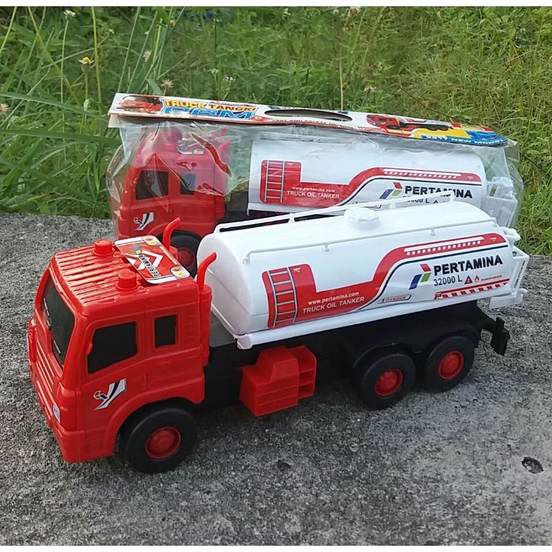 Jual truk tangki Pertamina | Shopee Indonesia