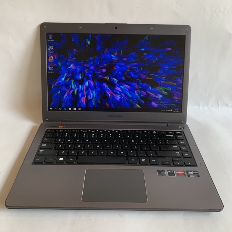 Jual Laptop Gaming Editing Ultrabook Samsung - Core i5 - Ram 8gb Ssd 256gb - Speaker JBL - Mulus ...
