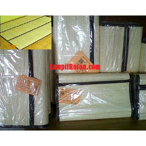 Jual Lampit Rotan Lipat, Tikar Saburina Lipat uk 2x2 m | Shopee Indonesia