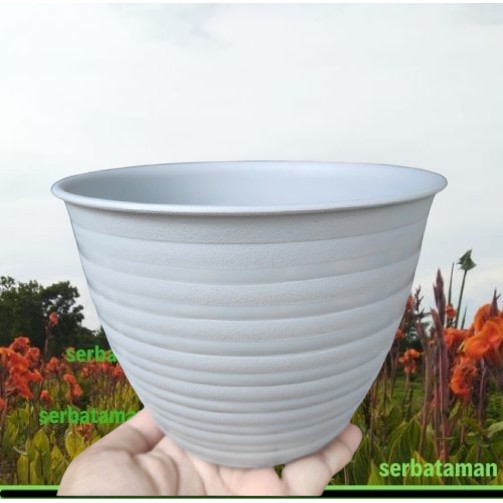 Jual Pot Bunga Budi Jaya Tawon 15 Abu-Abu / Pot Tanaman / Pot Plastik ...