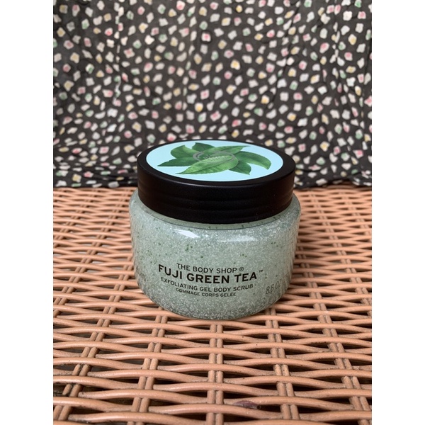 Jual The Body Shop Original Fuji Green Tea Exfoliating Gel Body Scrub ...