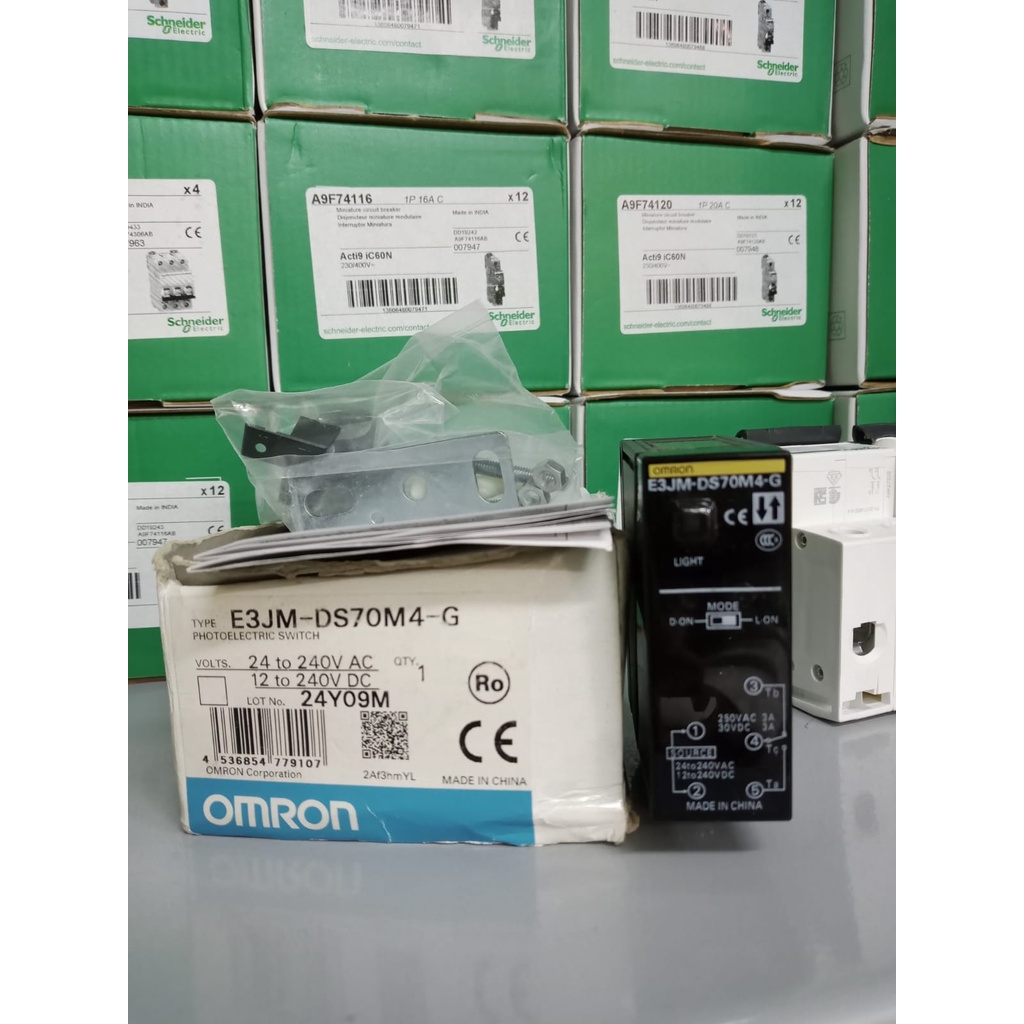 Jual Photoelectric switch OMRON E3JM-DS70M4-G | Shopee Indonesia