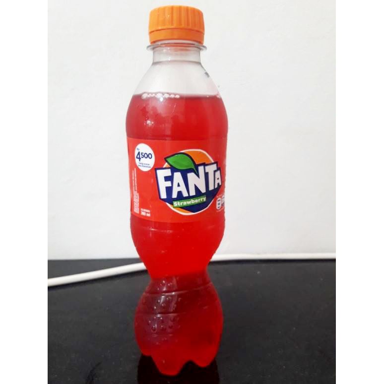 Jual Fanta Merah Botol 390ml | Shopee Indonesia