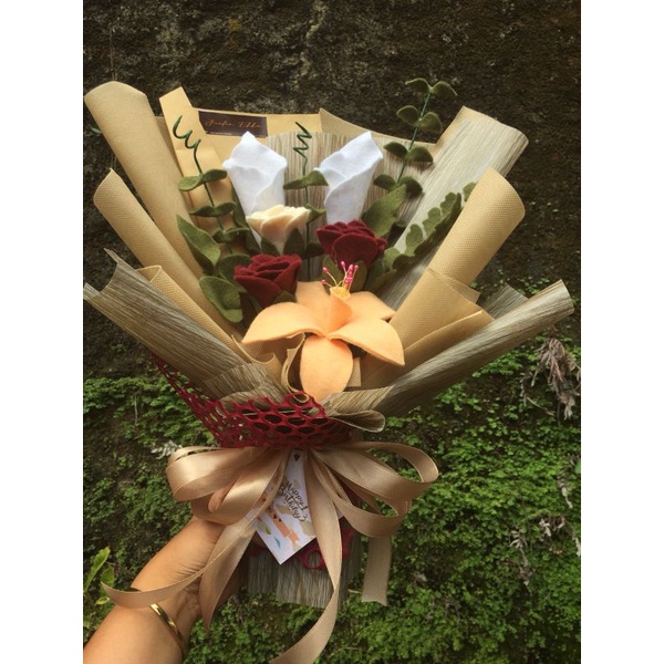 Jual buket bunga flanel / buket bunga wisuda / buket wisuda murah ...