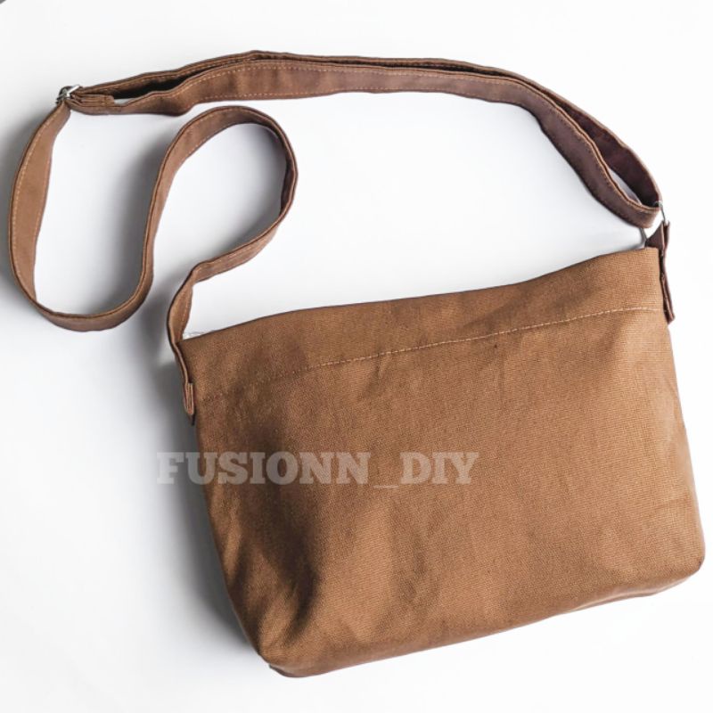 Jual LANDSCAPE / Tas Selempang Kanvas Tebal Sling Bag Pria Dan Wanita ...