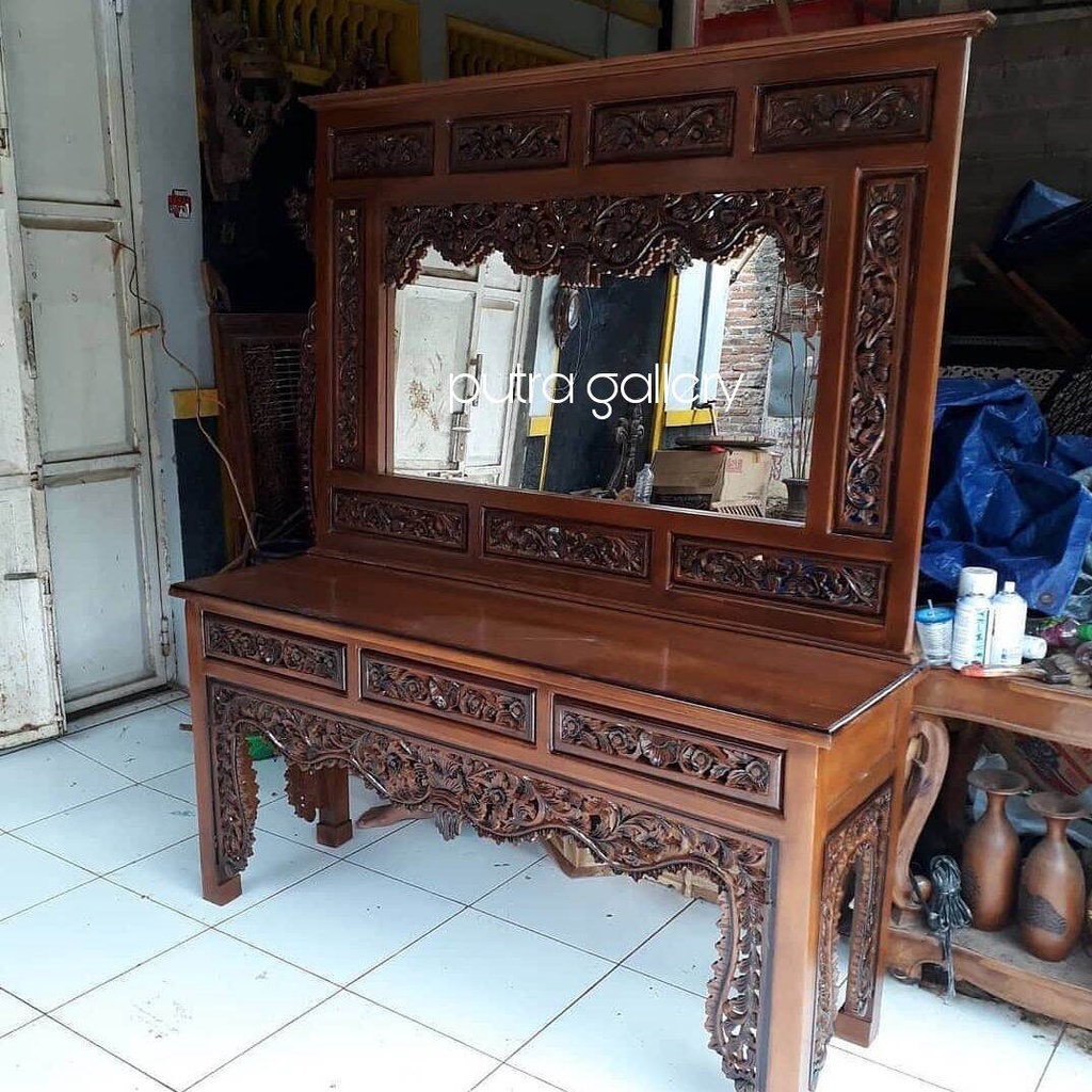 Jual Meja rias altar ukiran / Meja rias kayu jati / Furniture jati ...