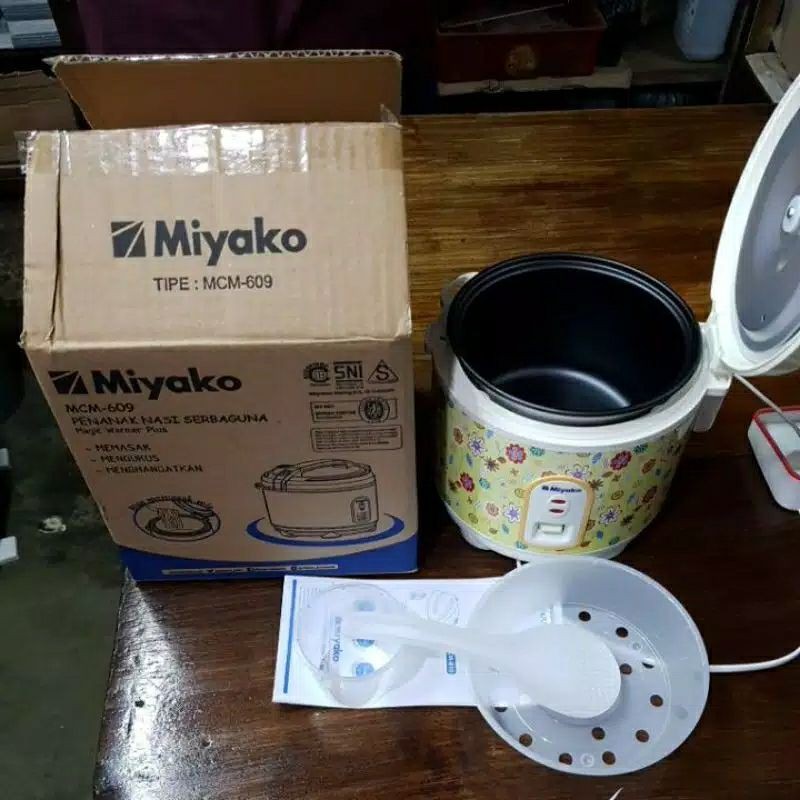 Jual Megic com Miyako MCM 609 0,6Liter | Shopee Indonesia