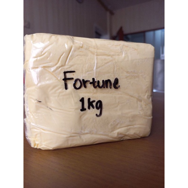 Jual Mentega Fortune Cream Repack 1 kg / Fortune Margarin 1kg / Mentega ...