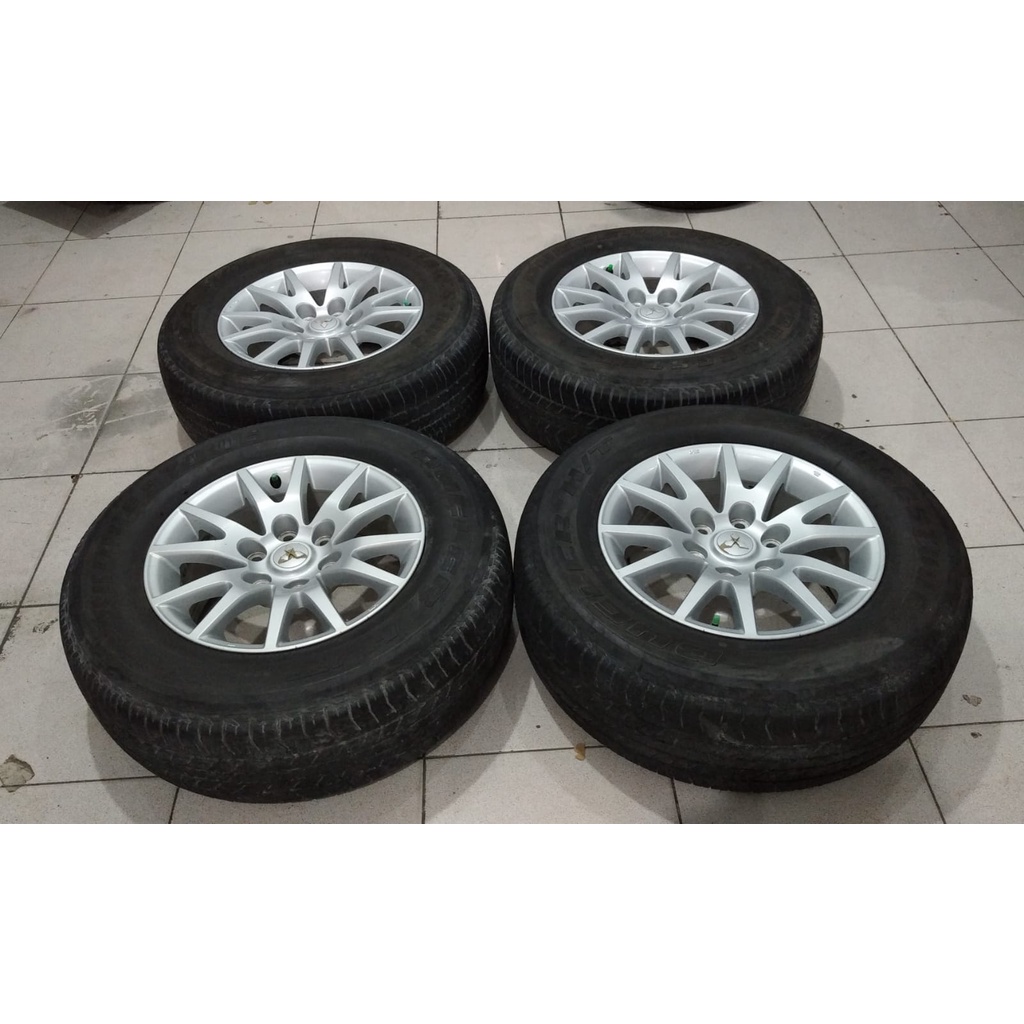 Jual Velg Mobil Bekas Ori Copotan STD PAJERO SPORT Ring 17 Pcd 6X139 SILVER + Ban BS (2013) 265 ...