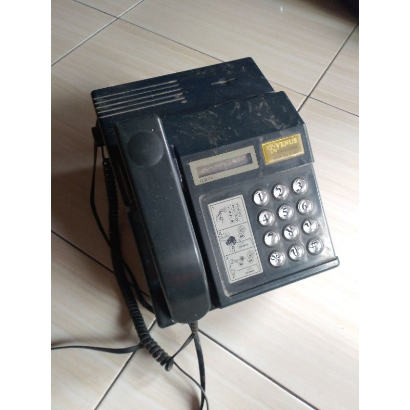 Jual Telepon Koin Venus Jadulan - Vintage - Telepon Antik - Barang ...