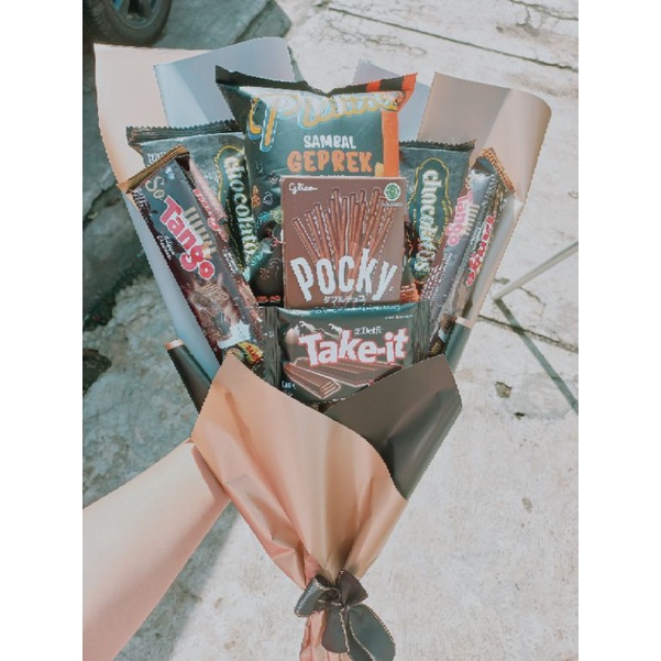 Jual BUCKET SNACK/SNACK BOUQUET SMALL SIZE/BUCKET SNACK MURAH | Shopee ...